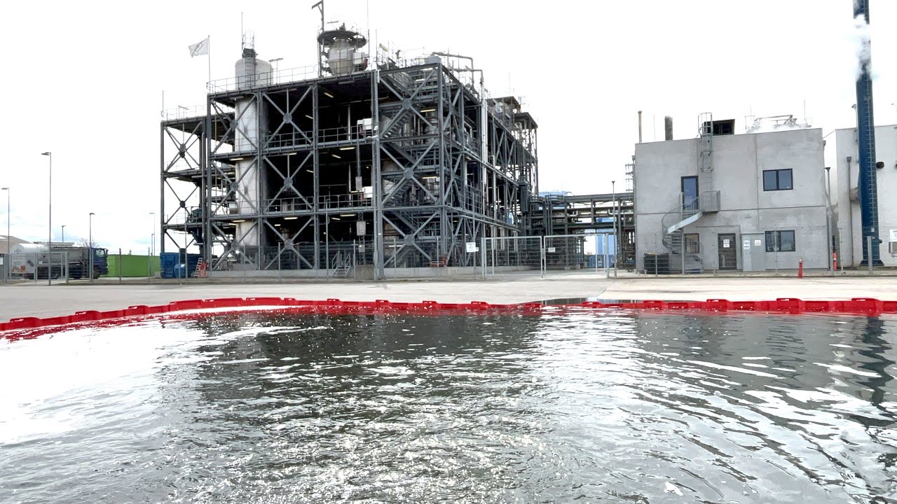 Boxwall Flood Barrier | Freestanding Mobile Flood Protection – Floodshield